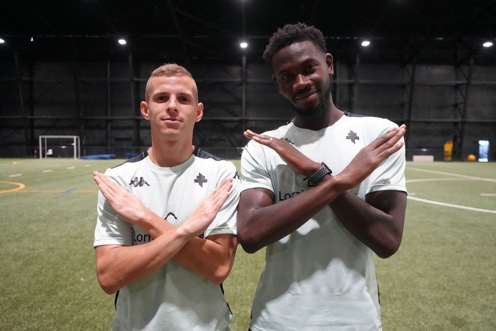 LE NOUVEAU GESTE CONTRE LE RACISME INTÉGRÉ DANS LE PROTOCOLE DE MATCH ...